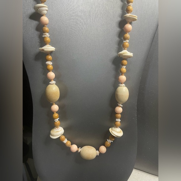 Miriam Haskell | Jewelry | Miriam Haskell Seashells Pink Acrylic Wood ...